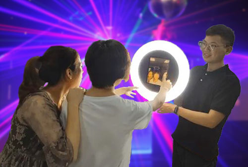 Meteor Booth - Rob Gale Photography & Photo Booth